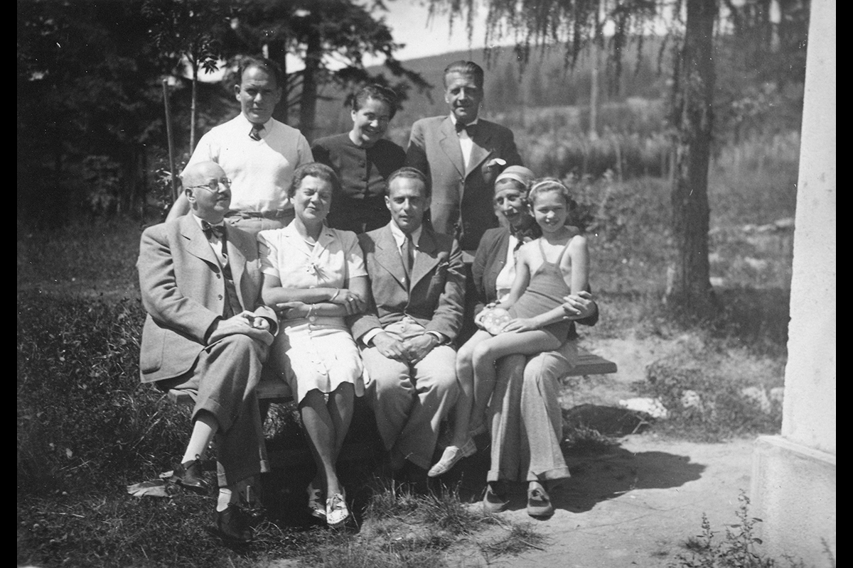 An Overview of the Holocaust – The Holocaust Explained: Designed for ...