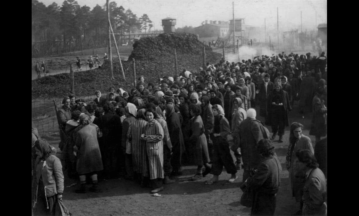 Camps and Ghettos – The Holocaust Explained: Designed for schools